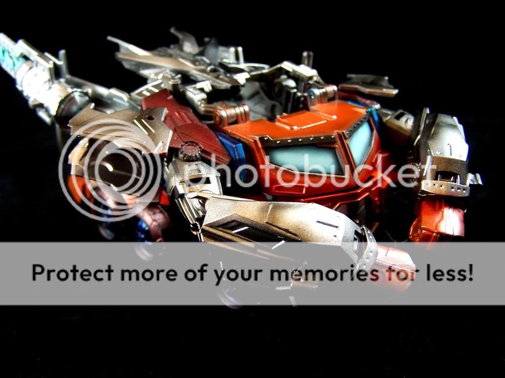 Minor/Repaint: - Beast Hunters Optimal Optimus | TFW2005 - The 2005 Boards