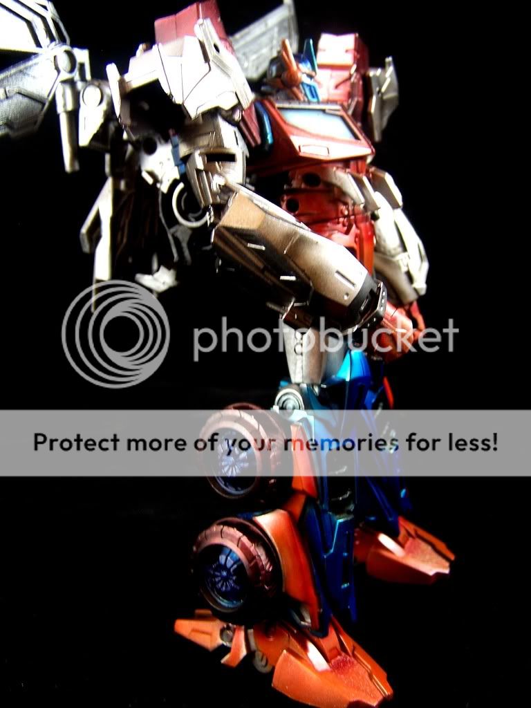 Minor/Repaint: - Beast Hunters Optimal Optimus | TFW2005 - The 2005 Boards