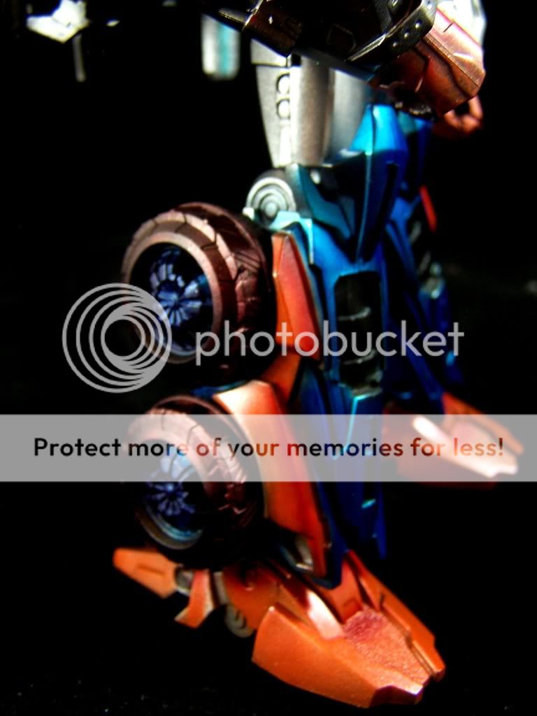 Minor/Repaint: - Beast Hunters Optimal Optimus | TFW2005 - The 2005 Boards