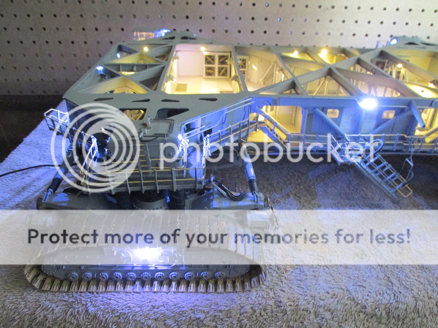 1/72 scale NASA Crawler - Ready for Inspection - SF & RealSpace ...